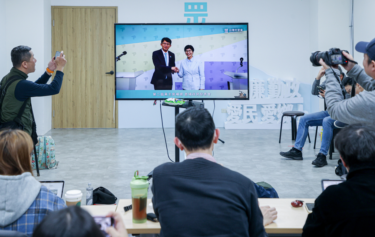 Re: [新聞] 國外買藍芽商品多付750 黃國昌：NCC - PTT評價